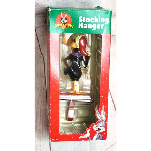 Warner Bros. | Accents | Looney Tunes Motrix Cartoon Daffy Duck ...
